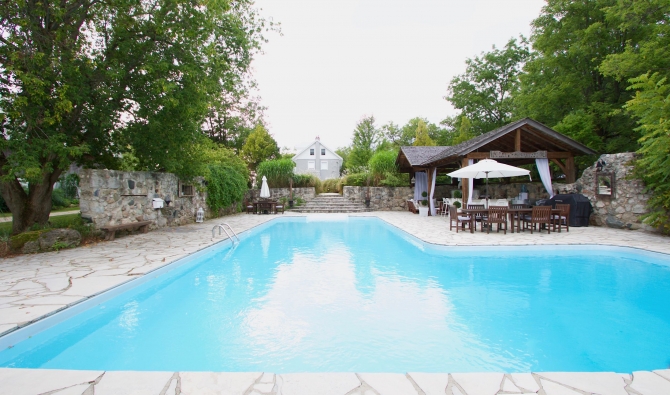Poolside LOVE in Canada!